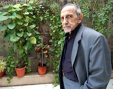 Ebrahim Alkazi passes away : www.MumbaiTheatreGuide.com