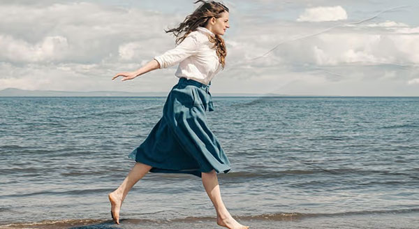 WAVES English Play/Drama - www.MumbaiTheatreGuide.com