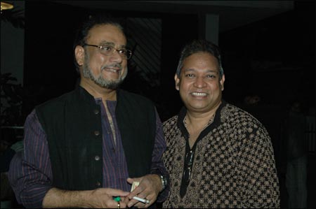 Farewell to Dinesh Thakur : www.MumbaiTheatreGuide.com