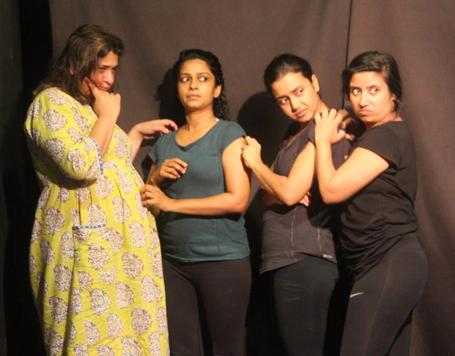 SHIKAAR Hindi Play/Drama - www.MumbaiTheatreGuide.com