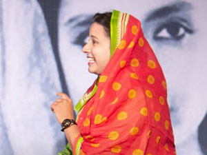 AMRITA, SAHIR, IMROZ Hindi Play/Drama - www.MumbaiTheatreGuide.com