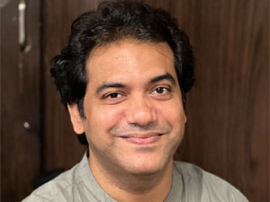 Interview With Avneesh Mishra Interview : www.MumbaiTheatreGuide.com