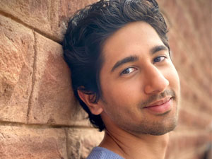 Theatre Gupshup : www.MumbaiTheatreGuide.com