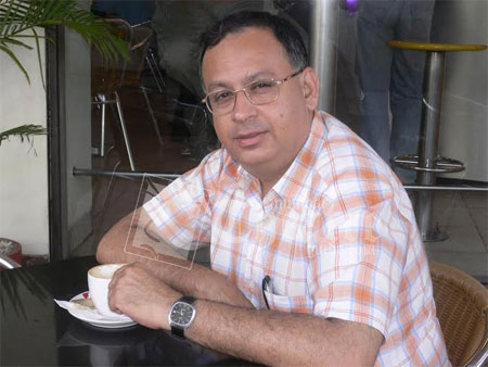 Interview With Vikash Khurana : www.MumbaiTheatreGuide.com