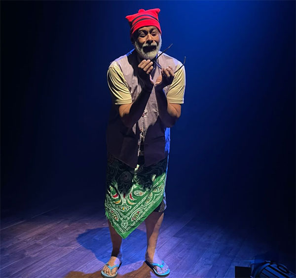 SAMANDAR KA RAJA Hindi play review - www.MumbaiTheatreGuide.com
